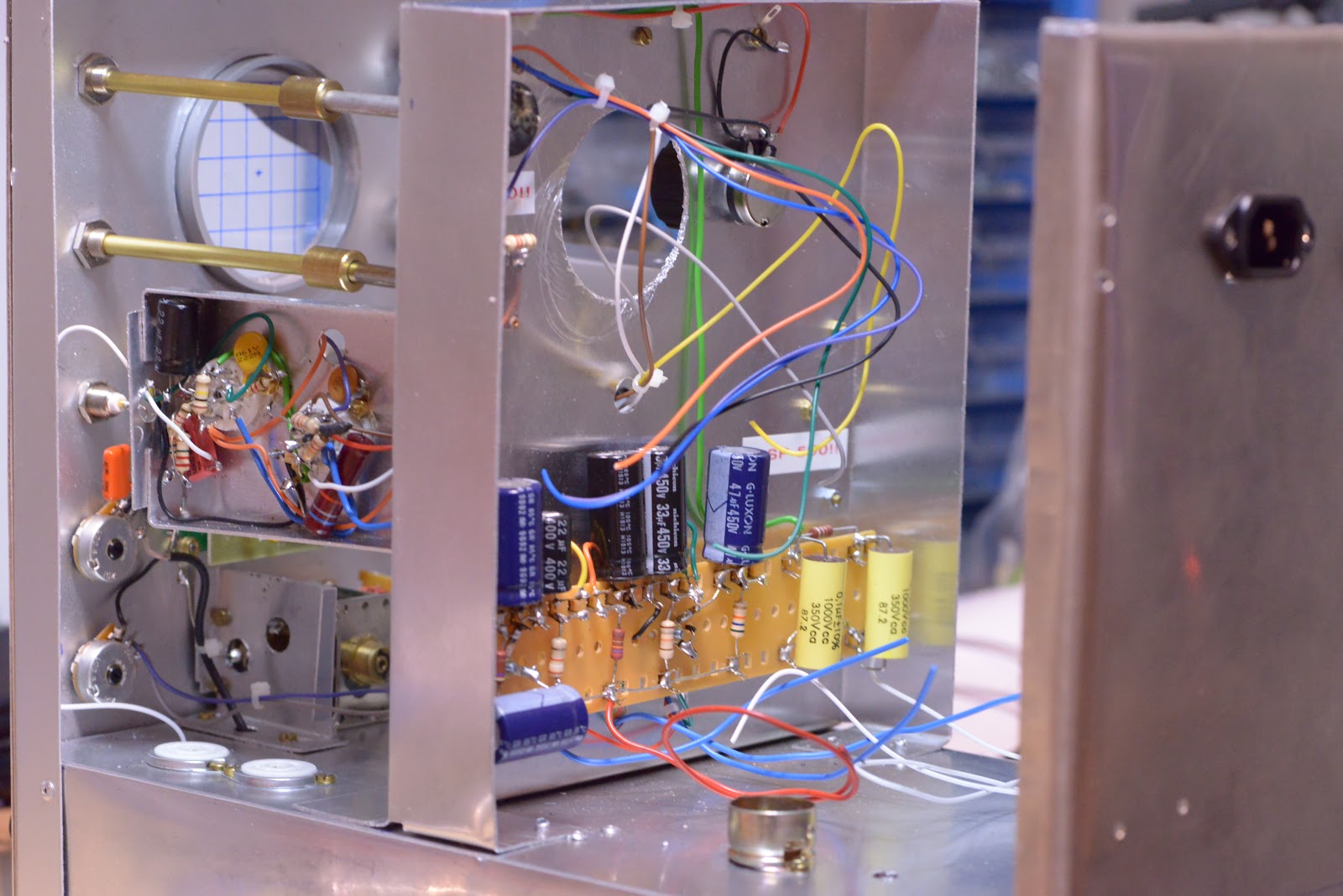 PD3WMZ - ON2WMZ: Constructing oscilloscoop wobbulator frequency curve ...