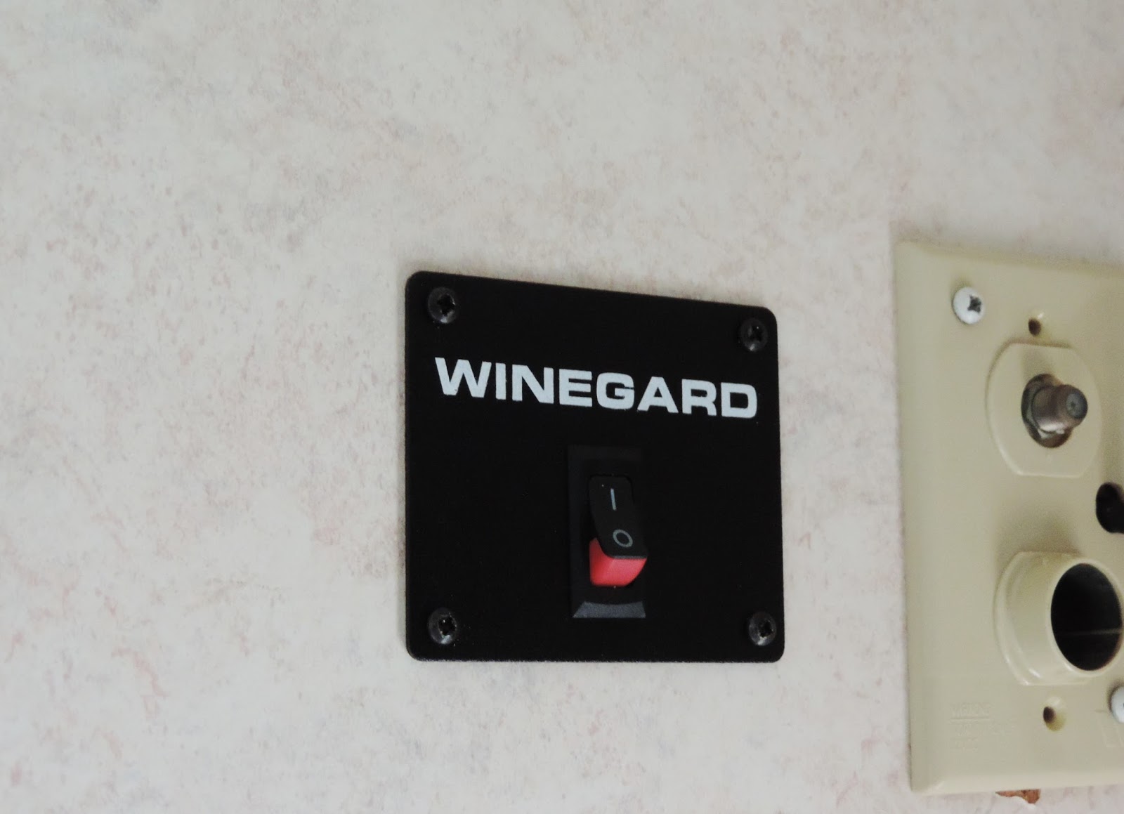 Travel with Kevin and Ruth: Installed our new Winegard RV Internet Antenna