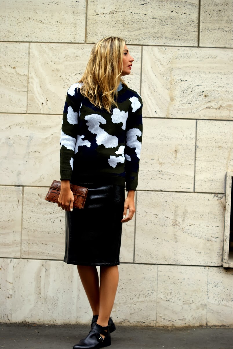 Posh army girl barcelona, blogger free clothing, blonde, boohoo, clutch ...