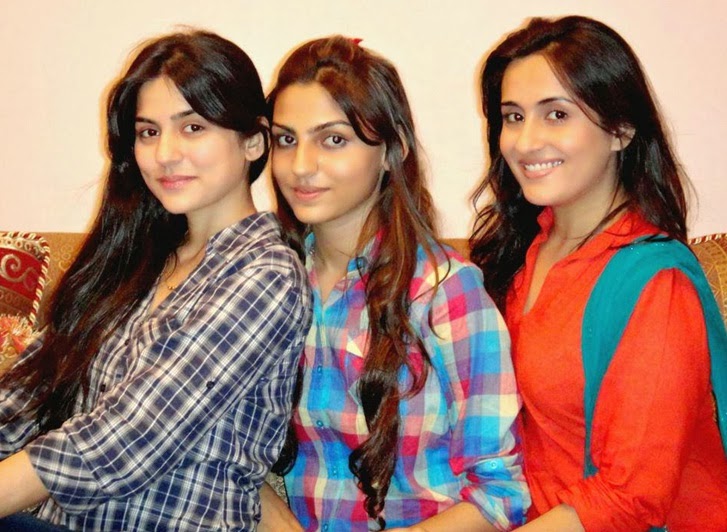 Pakistani female stars and their sisters