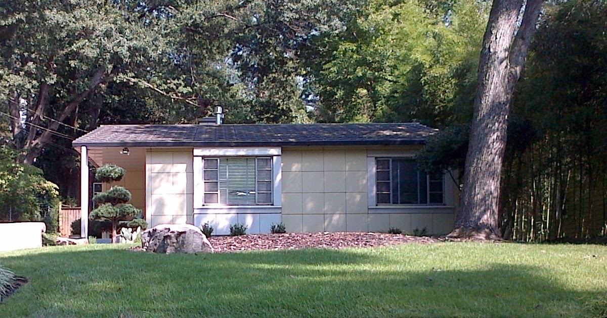 View from the Birdhouse: Did You Know Tuesday: Lustron Houses