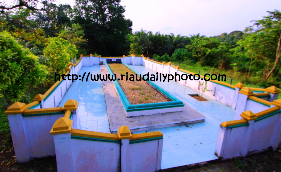 makam panglima narasinga | Cerita Anak Air Molek