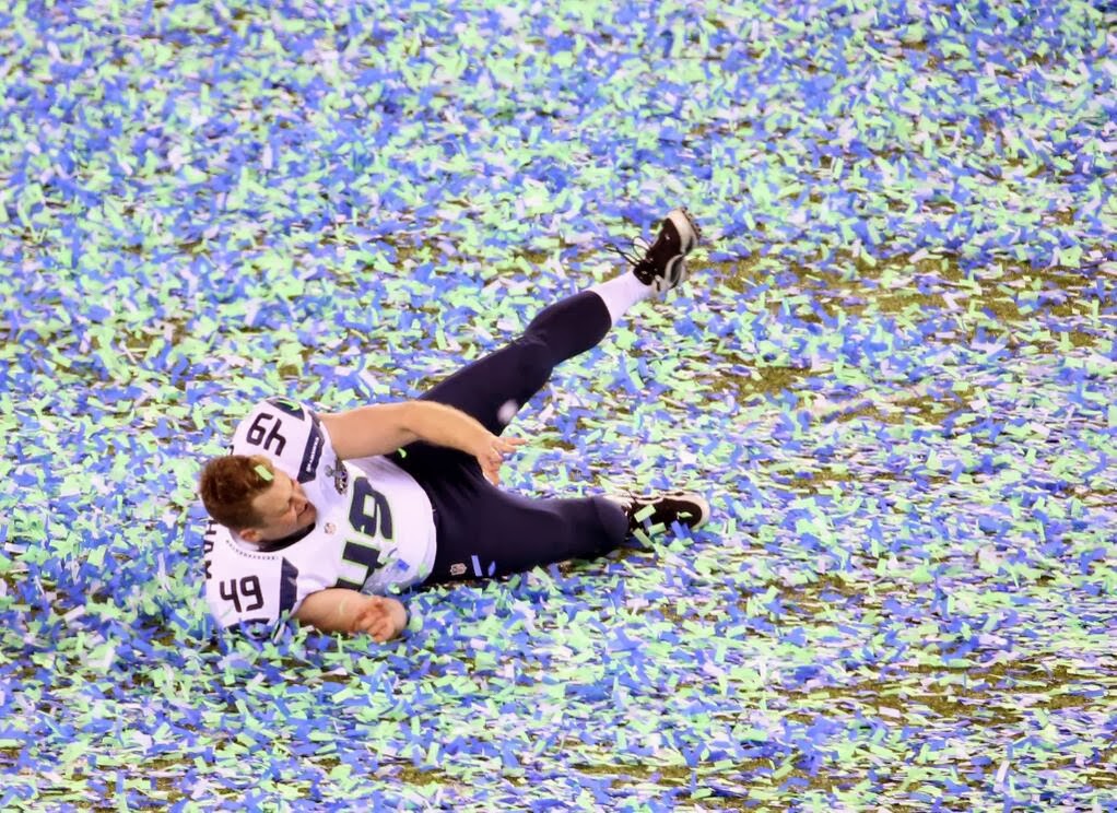 NWK to MIA: Seahawks Long Snapper Photobombs Pete Carroll, Rolls Around ...