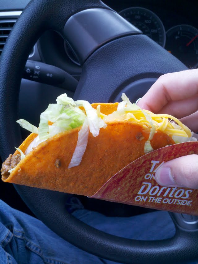 The Smidview: Review: Taco Bell Doritos Locos Tacos