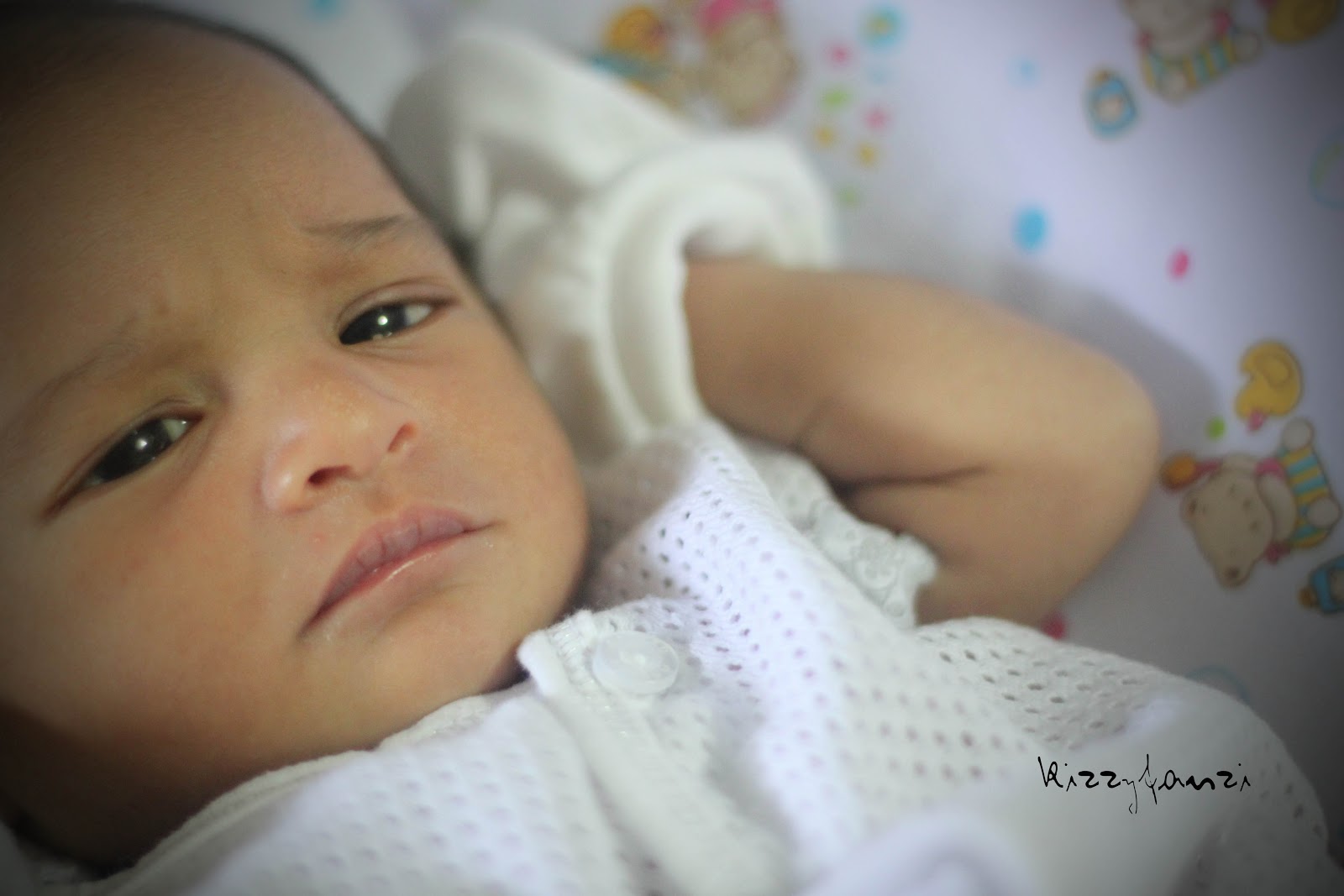 {KizzyFauzi}: Close up with Baby Icha