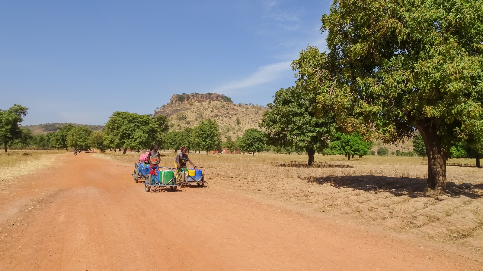 Mali - Hiking in Sub-Saharan Mountains - Sven's Travel Venues