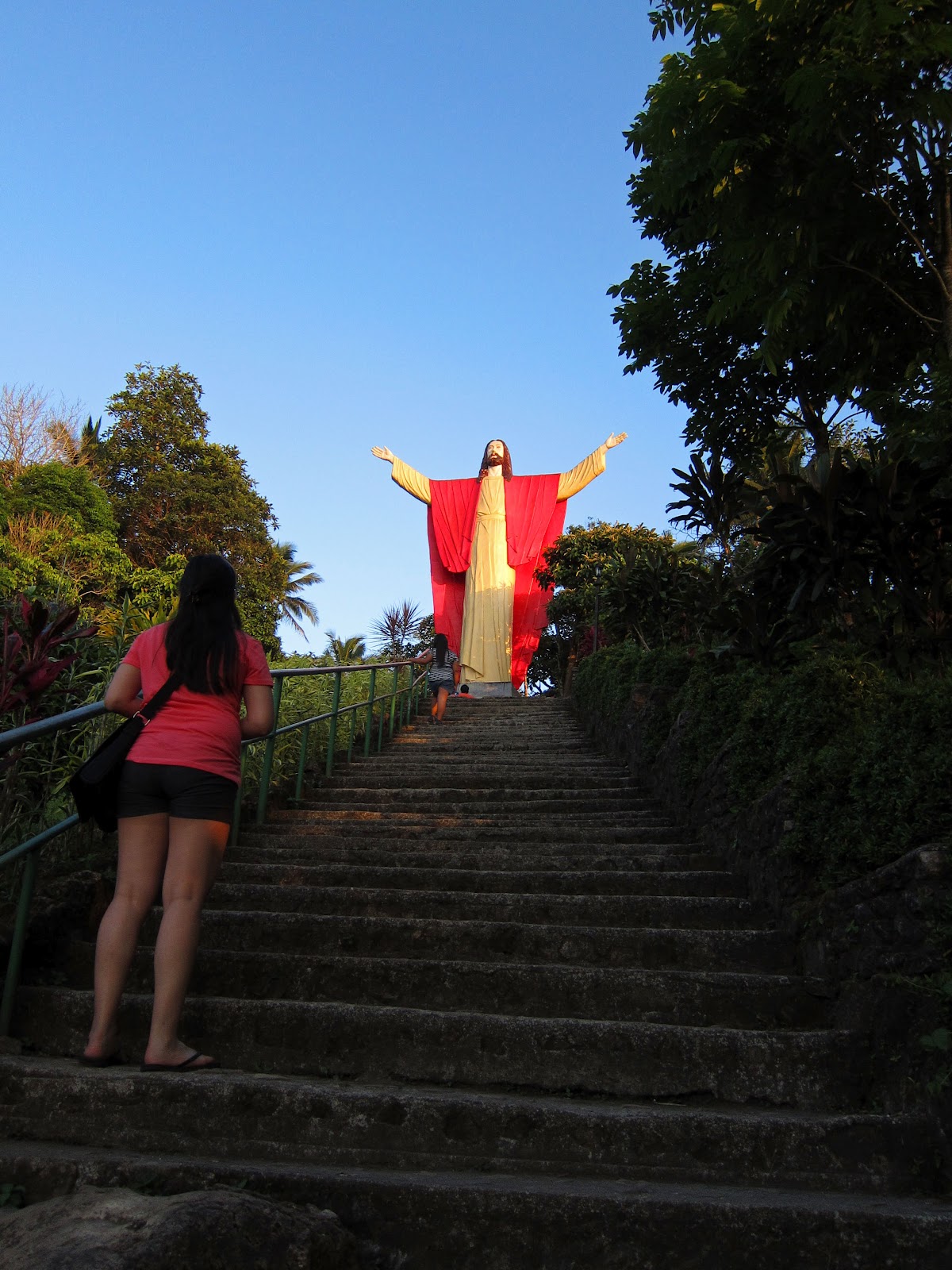 Sunday Trio Loco: Kamay ni Hesus, Lucban Quezon