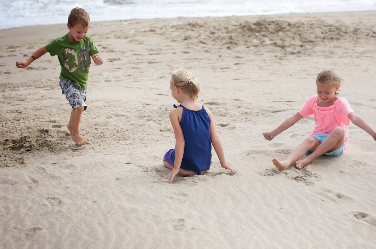 Eat, Pray, Diffuse: at the seashore