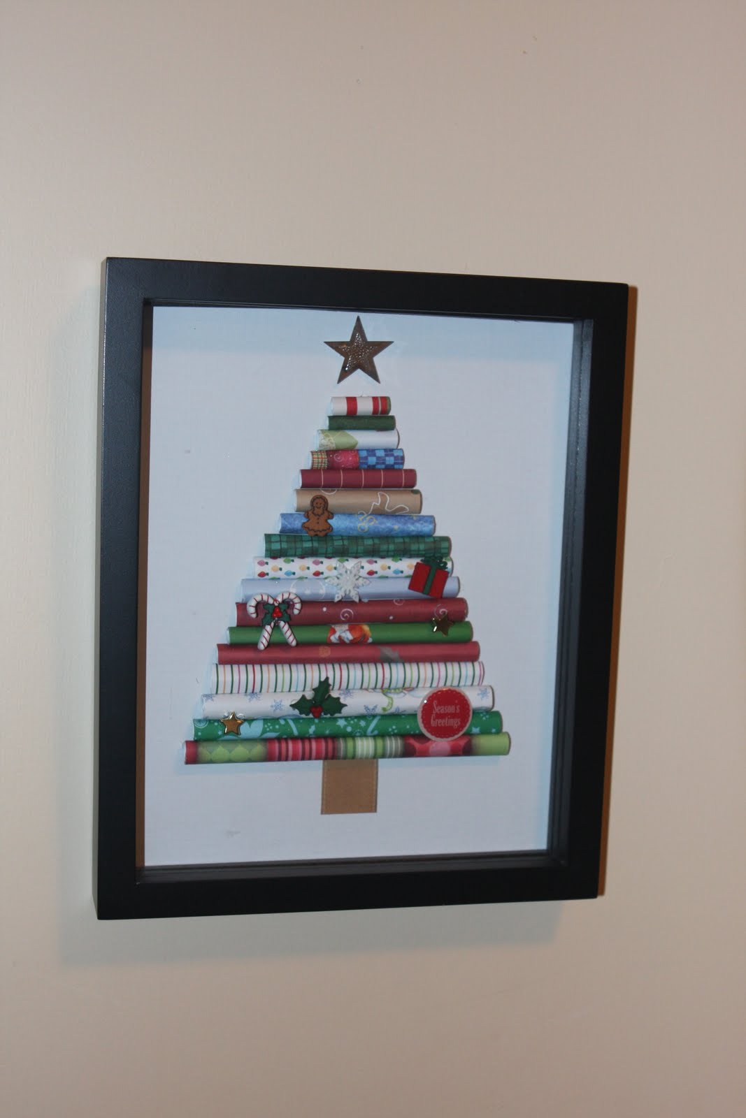 littleflowercrafts: Rolled Paper Christmas Tree in a Shadowbox