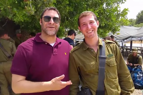 DUS IZ NIES !! Rare View...: Satmar Grandchild in the IDF, Video