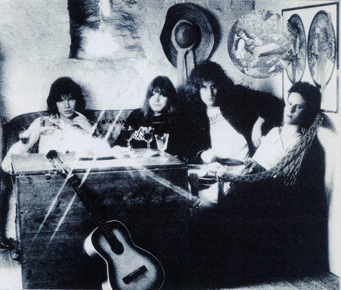 Mojo Risin': Solid Ground - Made In Rock (1976)