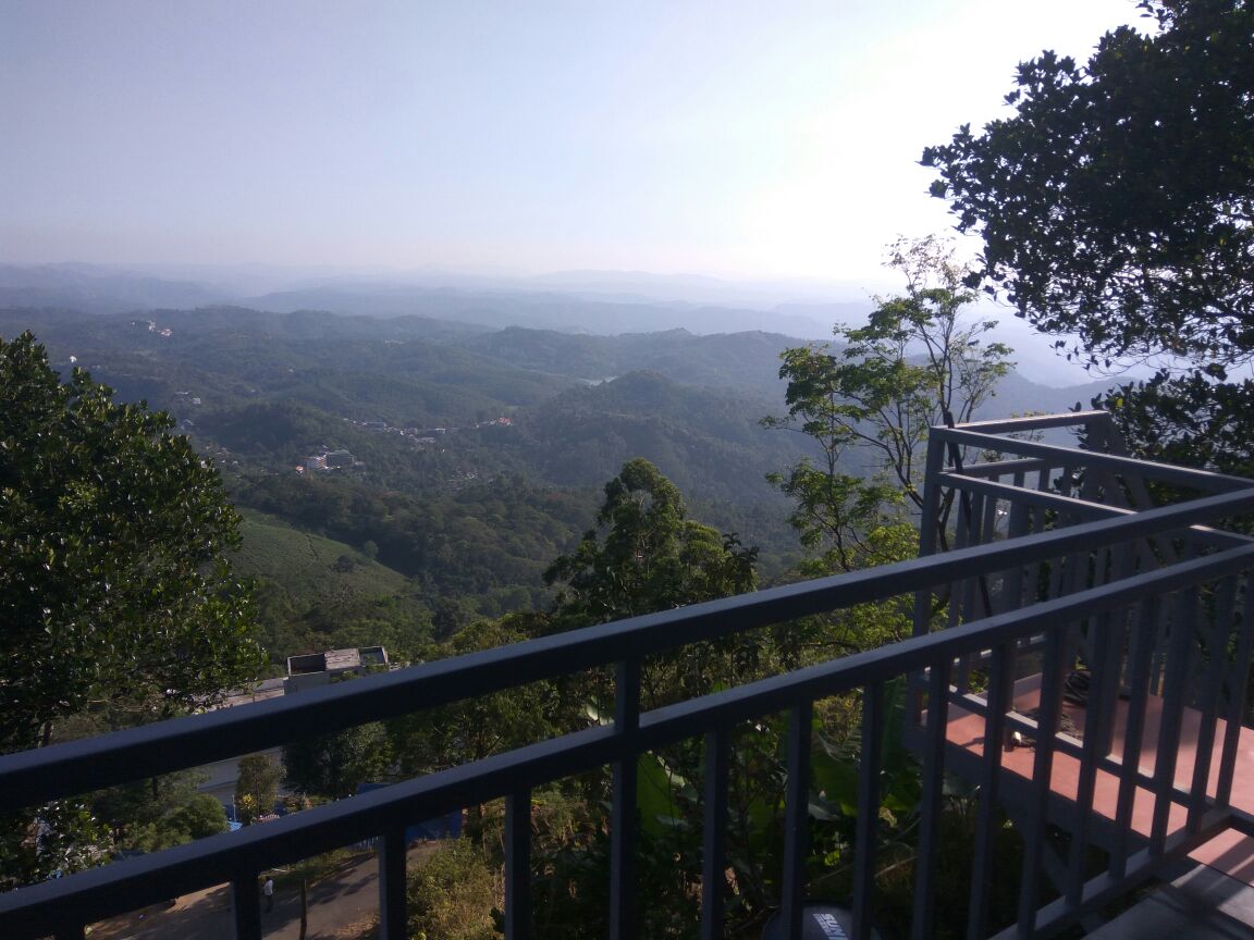 Budget Family Homestay in Munnar with Excellent Valley View Rooms ...