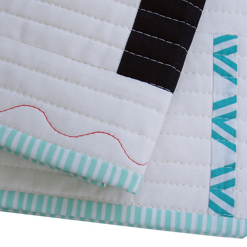 Red Pepper Quilts: Floating Squares - A Finished Quilt