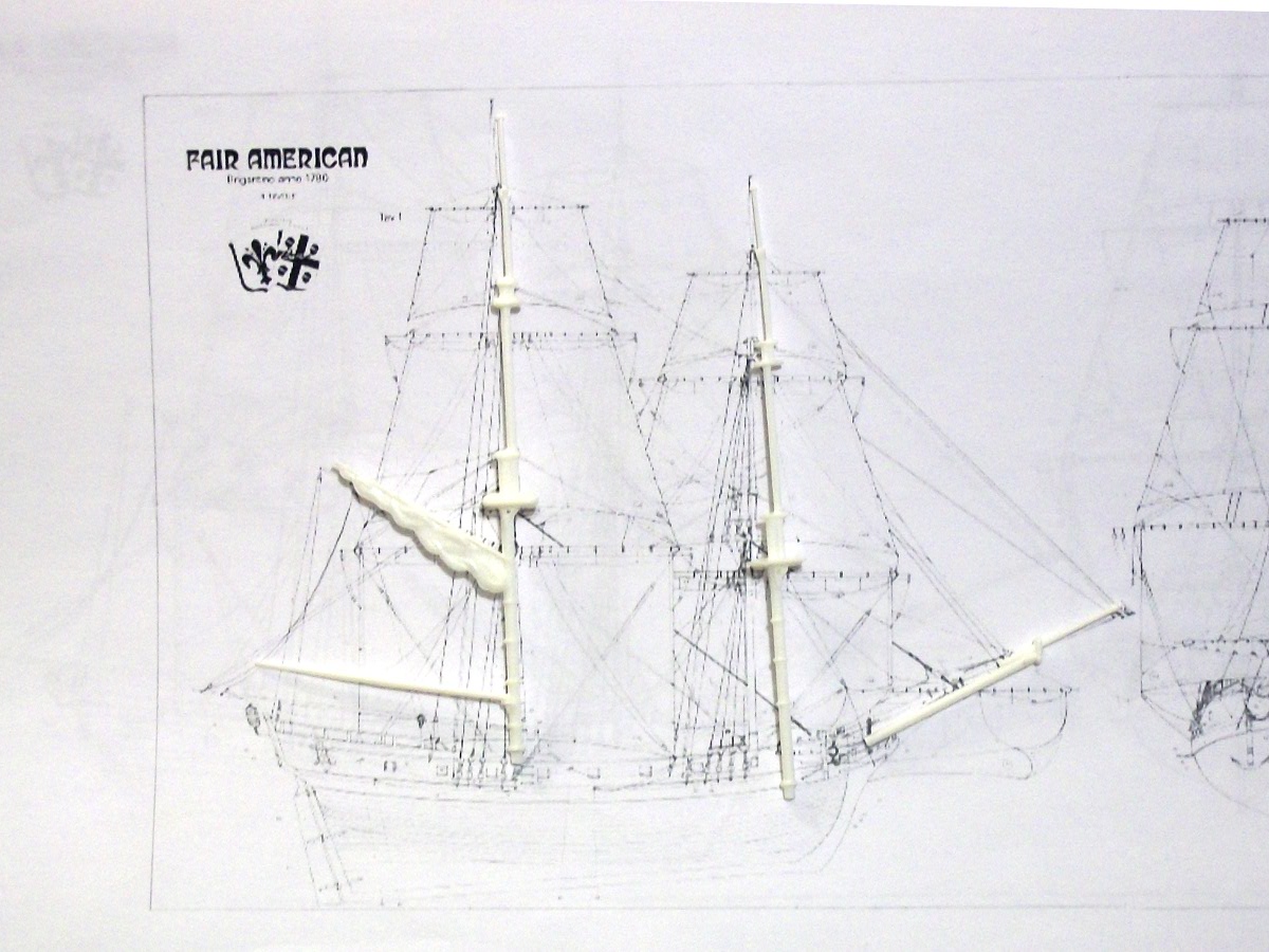 Robert's Old Ships: The Lindberg Brig of War - A Conundrum in Plastic