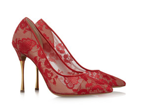 StyleJustEasier: A must have trend - mesh shoes.