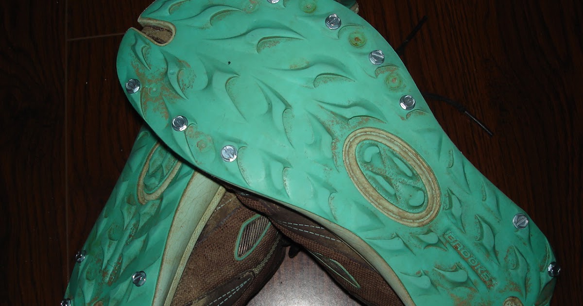 Through a Running Lens: How to Make Screw Shoes for Winter Running