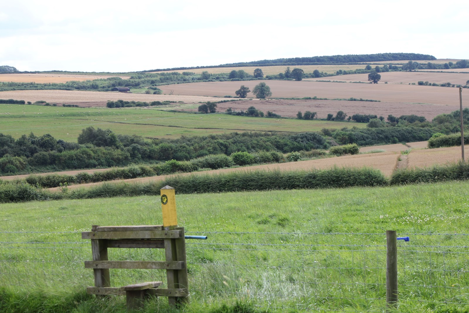 aliwalks : Barrowden circular via Wakerley Woods
