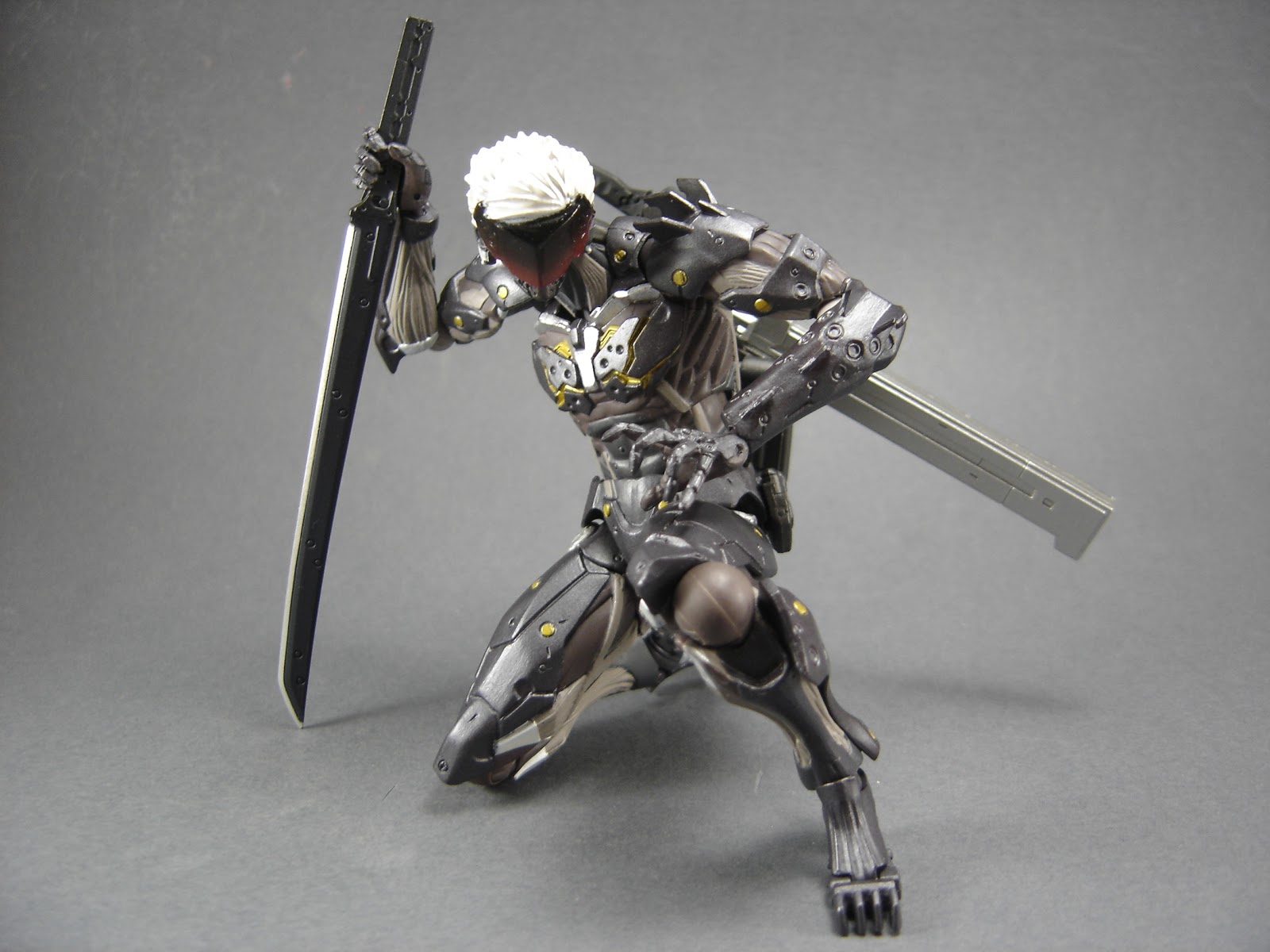 Lightning Ace's gundams: Revoltech Raiden from metal gear rising ...