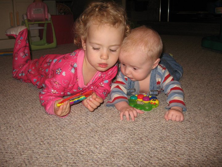 Supermommy!...or not.: How to Encourage Family Unity
