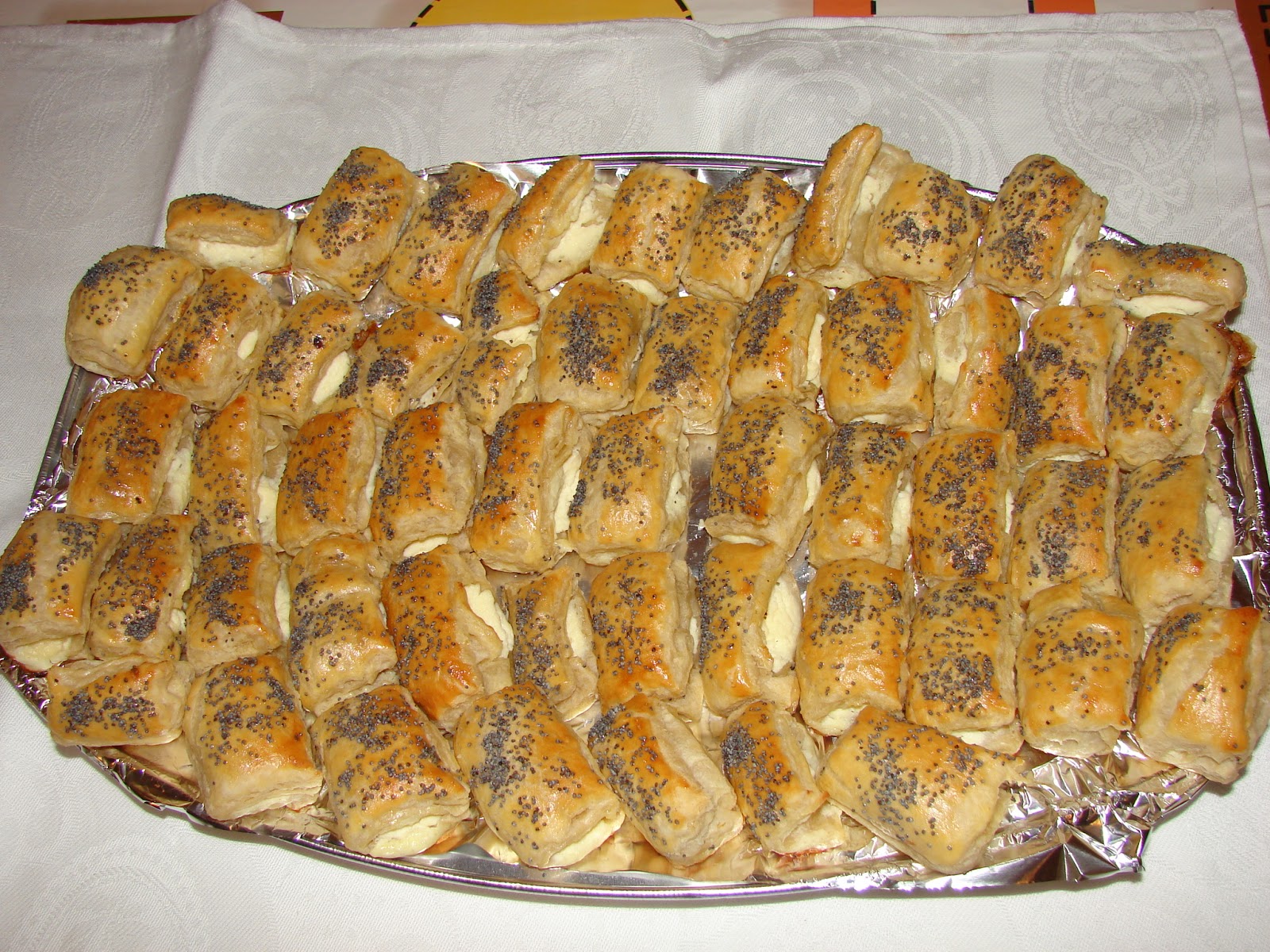 Deliciile Irinei : Pateuri cu branza sau ciuperci