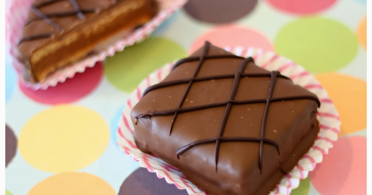 Pooh Corner Peanut Butter Chocolate-dipped Sandwiches ~ Dip it in Chocolate