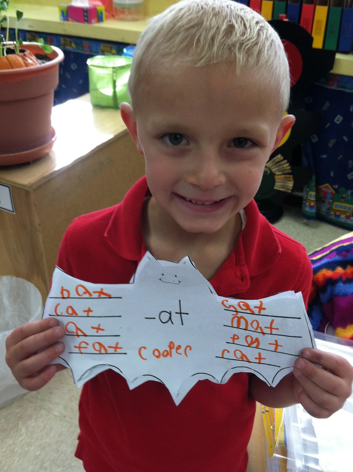 Ms. Solano's Kindergarten Class: Bats & Spiders & Labels, OH MY!