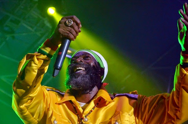 PSSMusic.S : Capleton AKA King Shango - Blaze