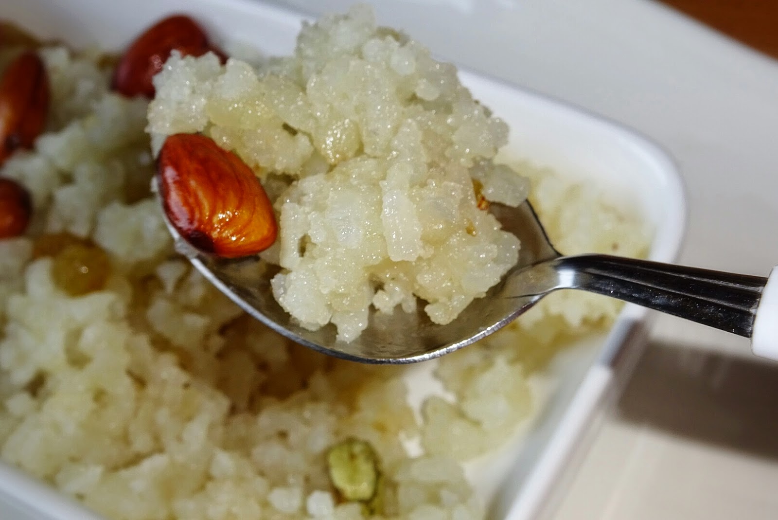 Veg Indian Good Food Recipes..: Meetha Poha (Sweet Rice Flakes Recipe)