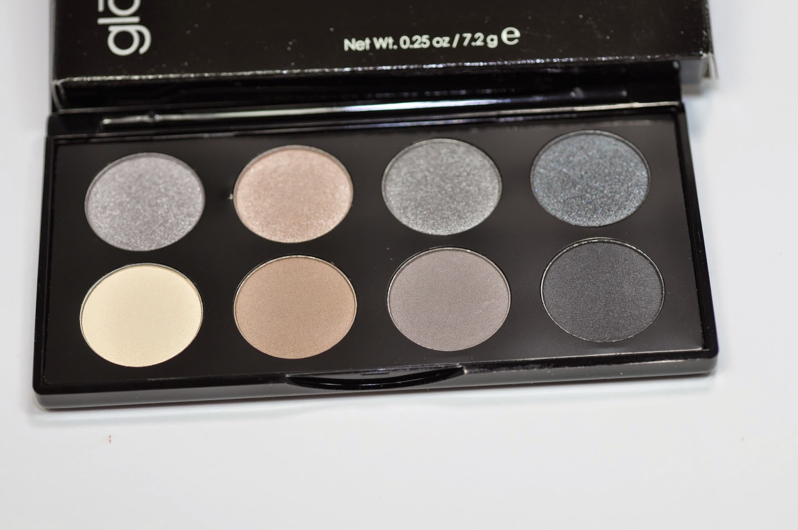 Glō∙Minerals Alloy Eyes Collection Eye Shadow Palette Swatches, Look ...