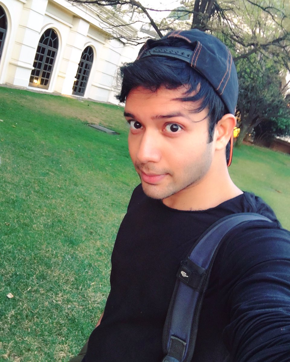 Keshav Dhanraj Wiki, Movies,affairs, Biodata, Contact-info, Family ...