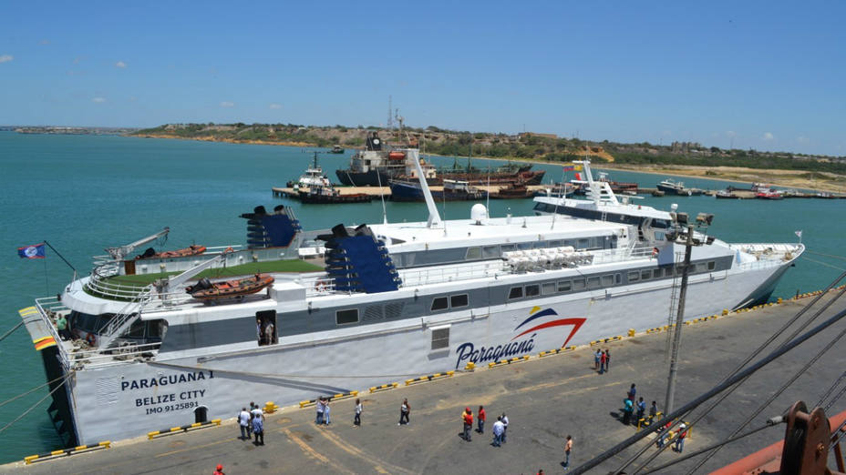 travel guillen: Llegó el ferry de Paraguaná que viajará hacia las islas ...