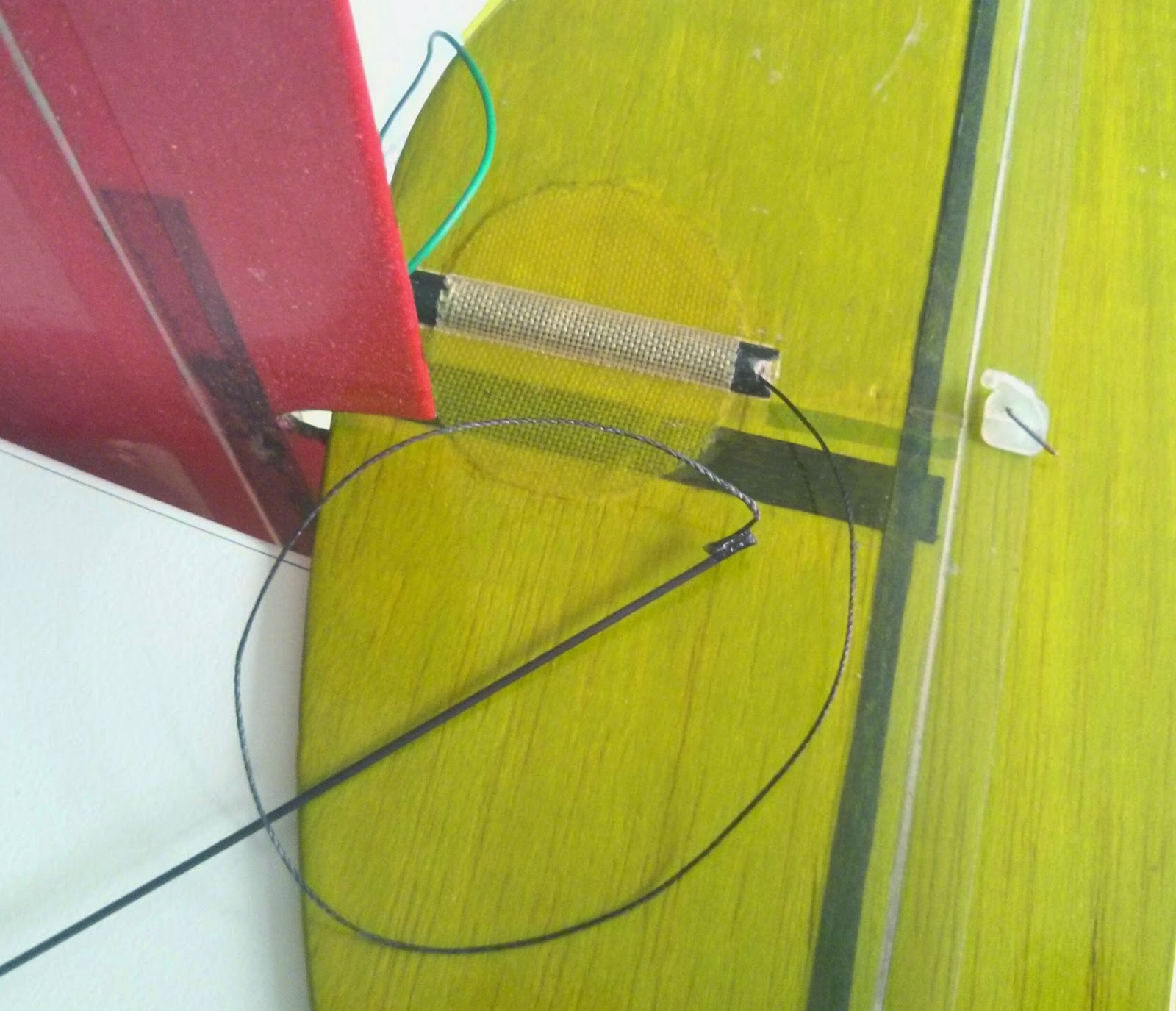 Chuck Glider's Model Aircraft Jotter: Pull Spring Servo linkage for DLG ...