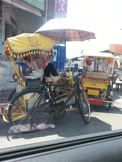 Miles of smiles: Beca dan sedikit nostalgia