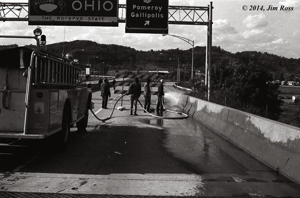 Ohio River Blog: 1977: Jay Rockefeller walks the Silver Memorial Bridge