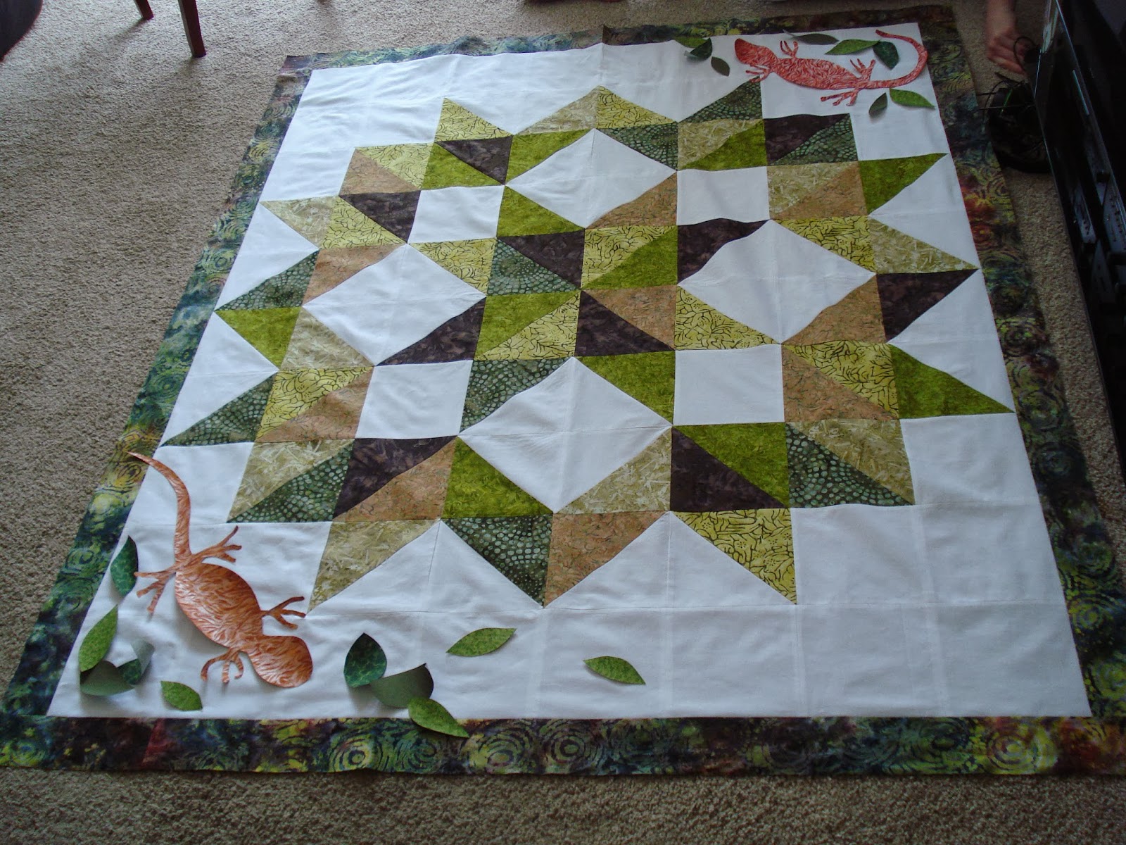 The Nifty Stitcher: Gecko Quilt