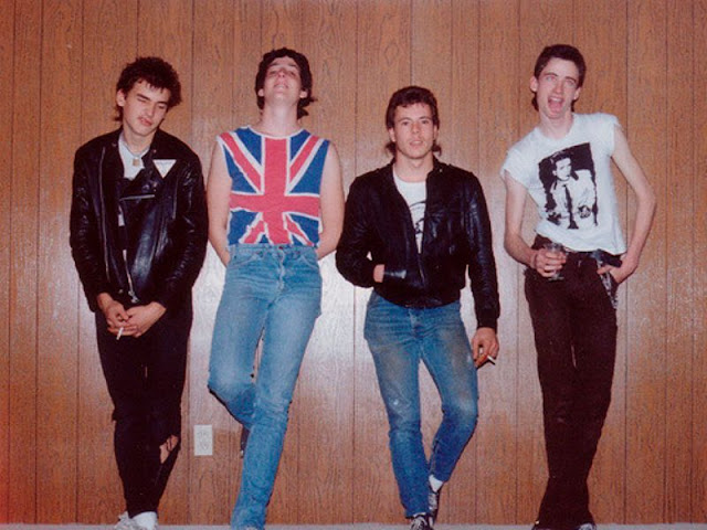 30 Vintage Photographs Capture Canadian Punk Scenes From the Early ...
