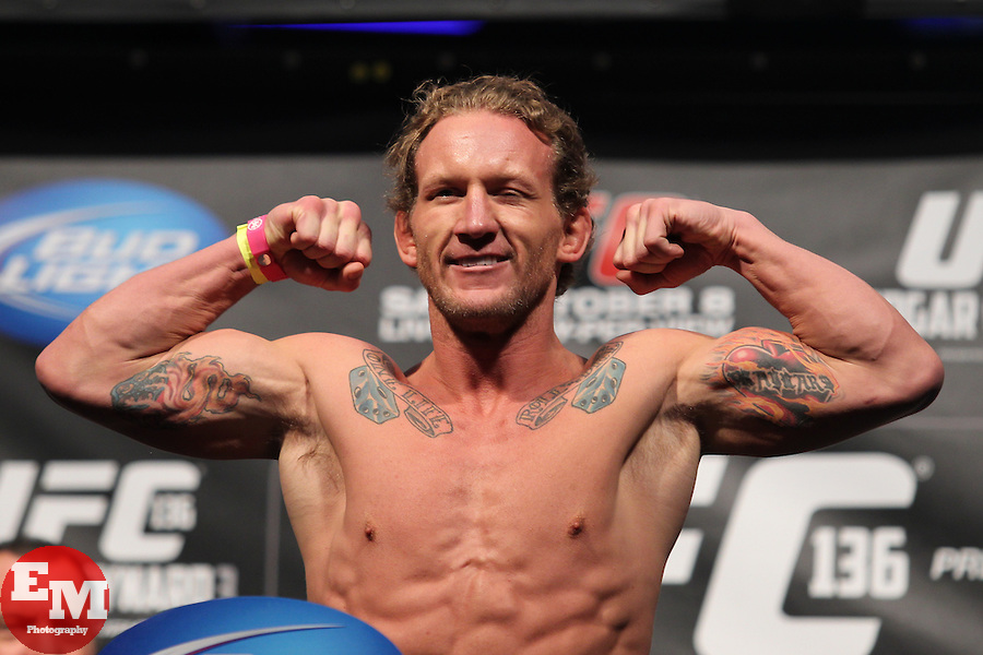 Did Gray Maynard get a hair transplant? (pics inside) : r/MMA