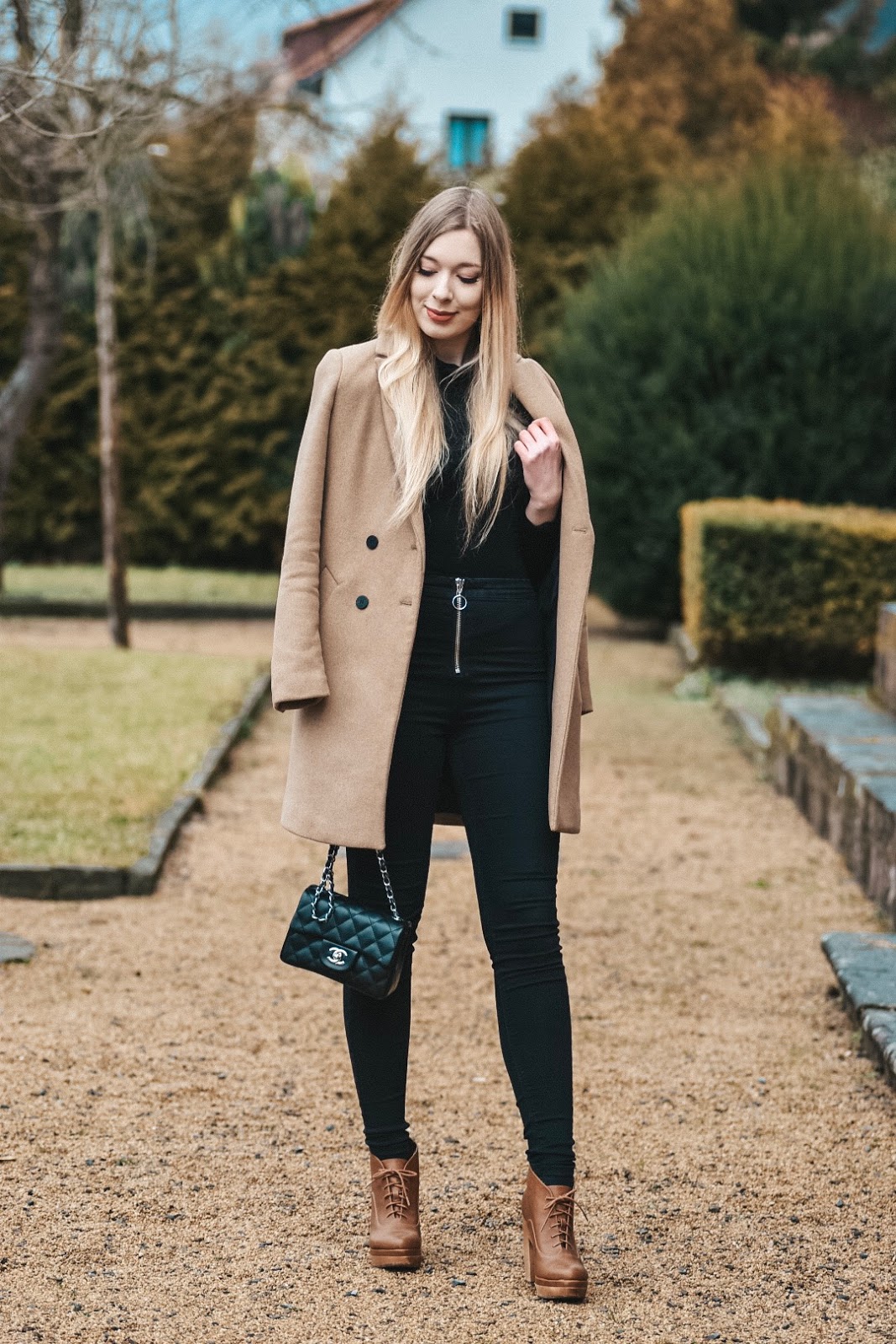 Easy & Classic Winter OOTD - SellysSecrets - Modeblog, Travelblog ...