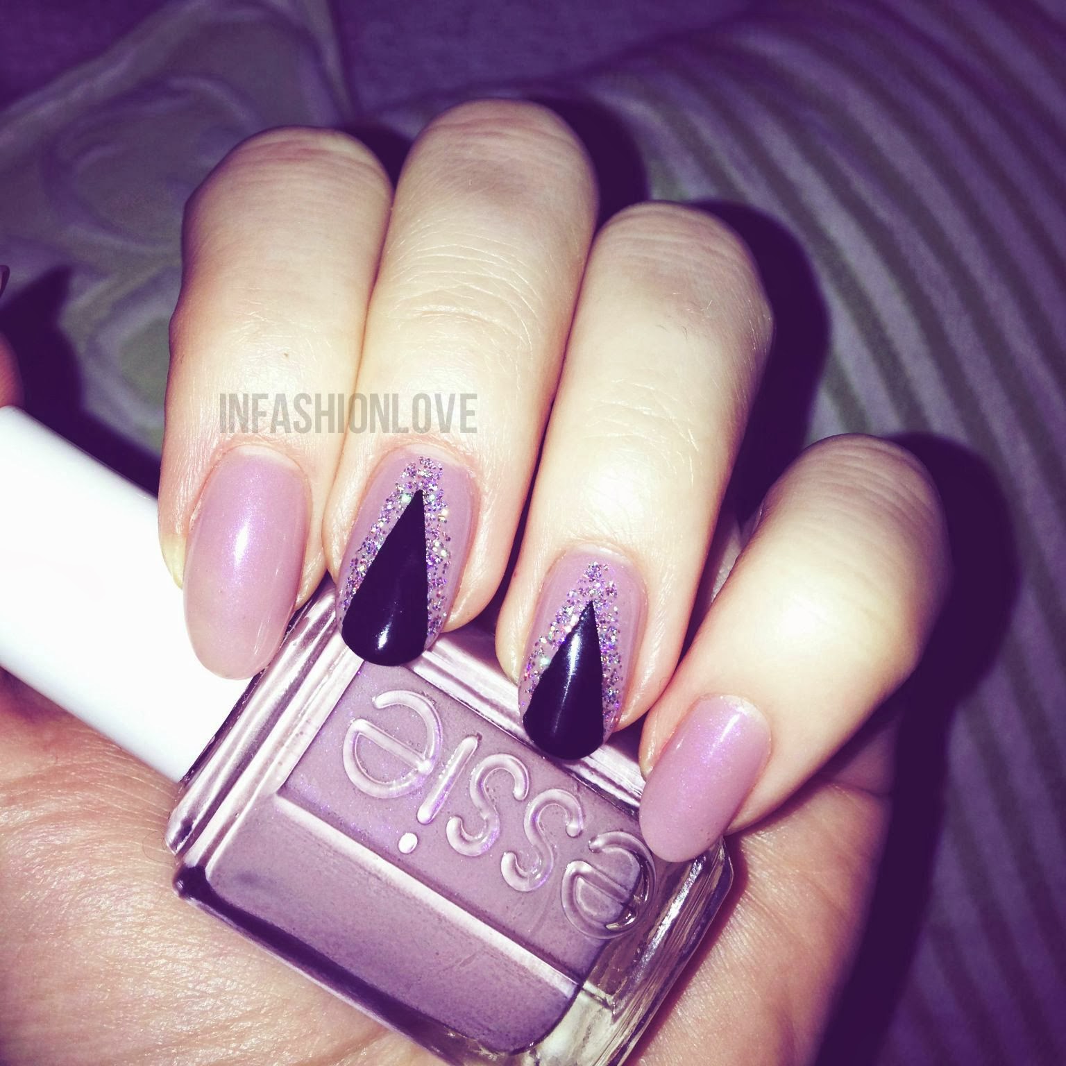 INFASHIONLOVE.COM: On-Trend: Holographic Triangle Nail Art!