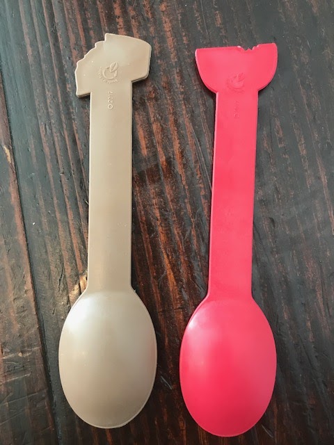 Fro-Yo Girl Speaks: New Yogurtland Spoons: Watermelon and Mud Pie