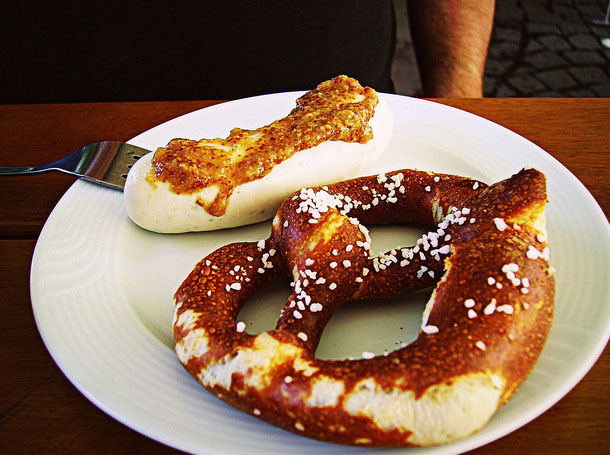 Weißwurst - carnat alb | Retete culinare