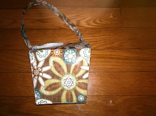 Cluttered Closet: How to Make a Chinese Takeout Purse out of Fat Quarters