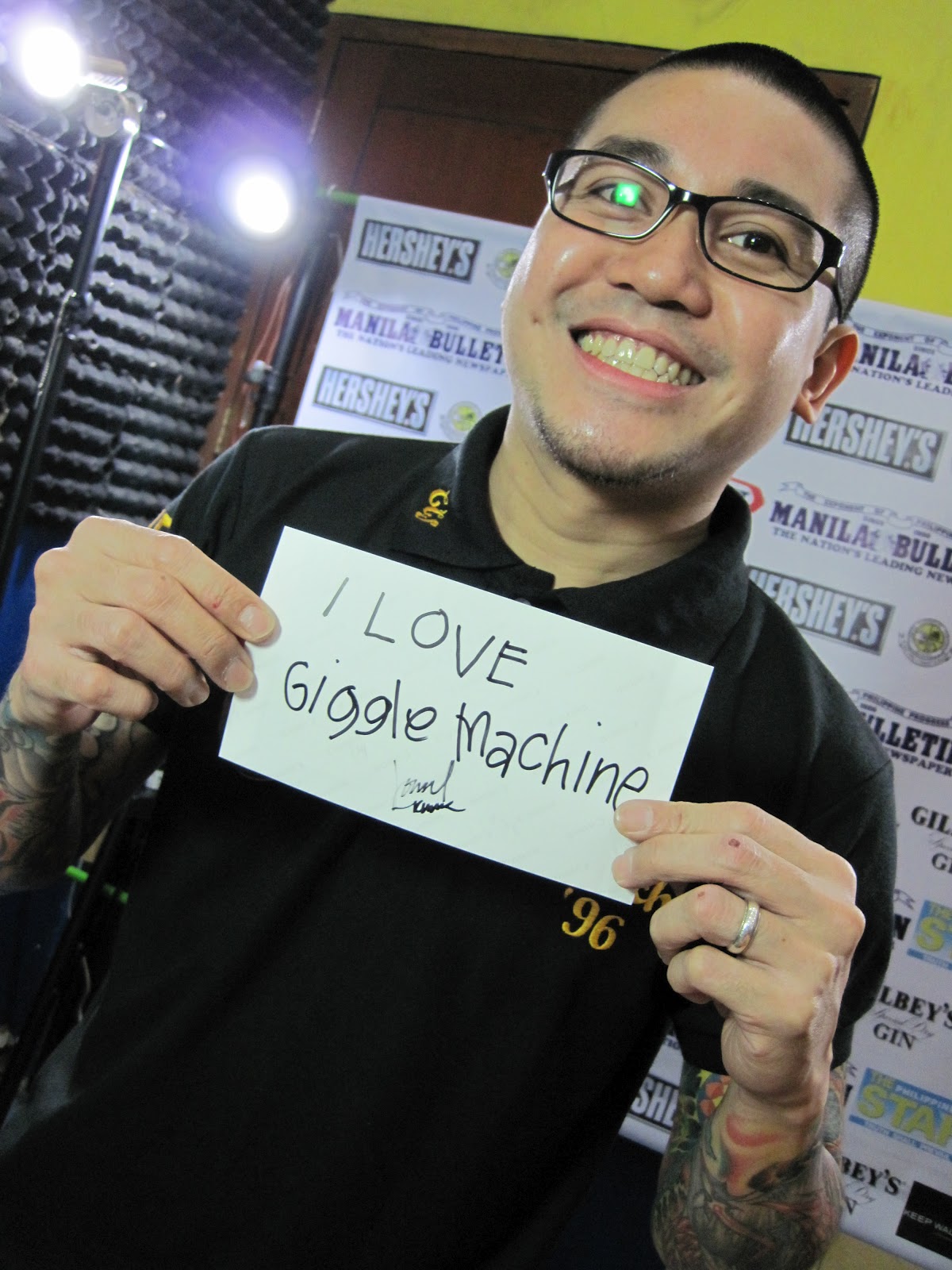 Jomal Linao Photo Booth Hire Manila | Giggle Machine
