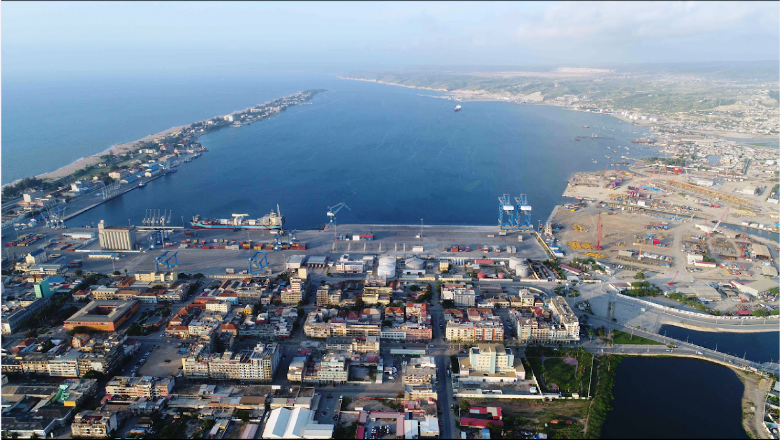 tropicalia: "história breve da cidade do Lobito"