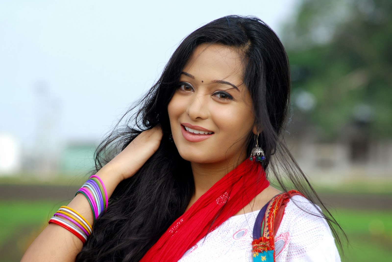 Find Preetika Rao Hot & Sweet never before seen Saree Stills ( Saris ...