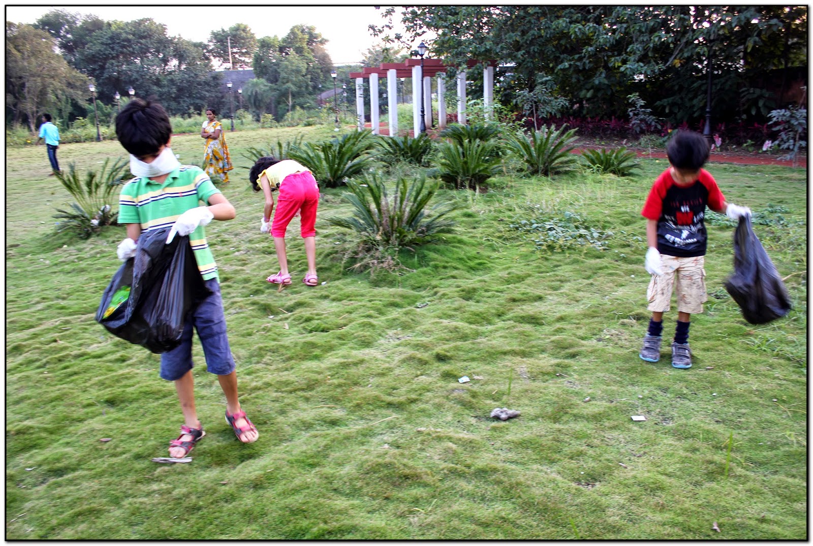 Keep India Clean Kids: Clean-up at Sutarwadi Park
