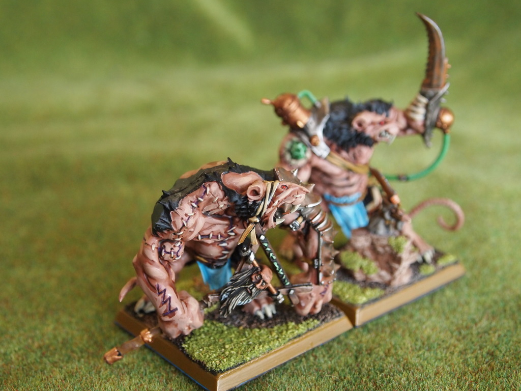 The Chattering Horde: How to Paint Skaven Rat Ogres (Island of Blood).