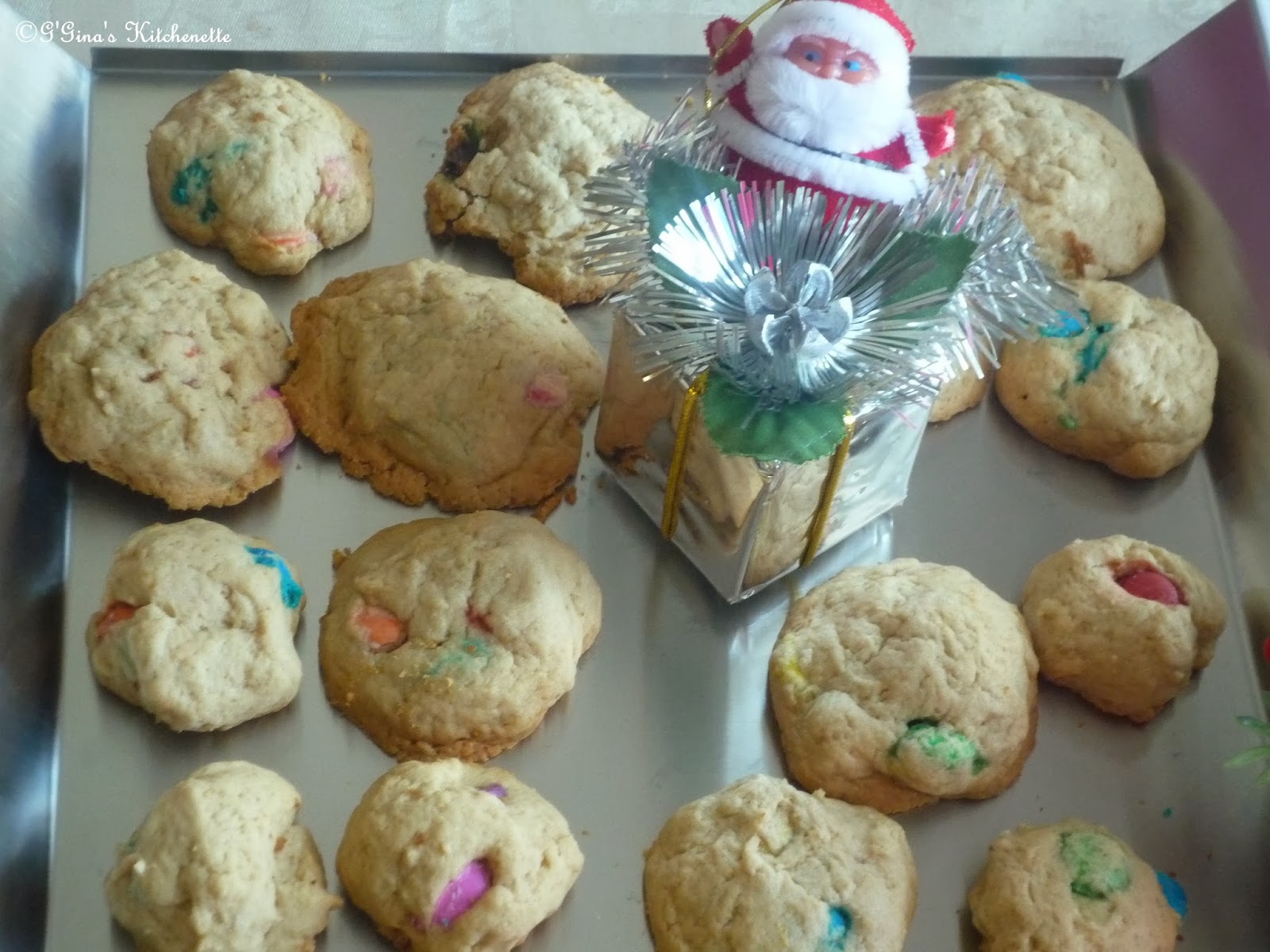 G'Gina's Kitchenette: Choco chip cookies and Gems or M&Ms or Smarties ...