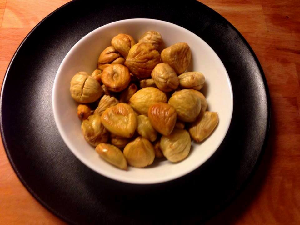 VIDA FELIZ: na Horta: Castanhas Assadas no Forno