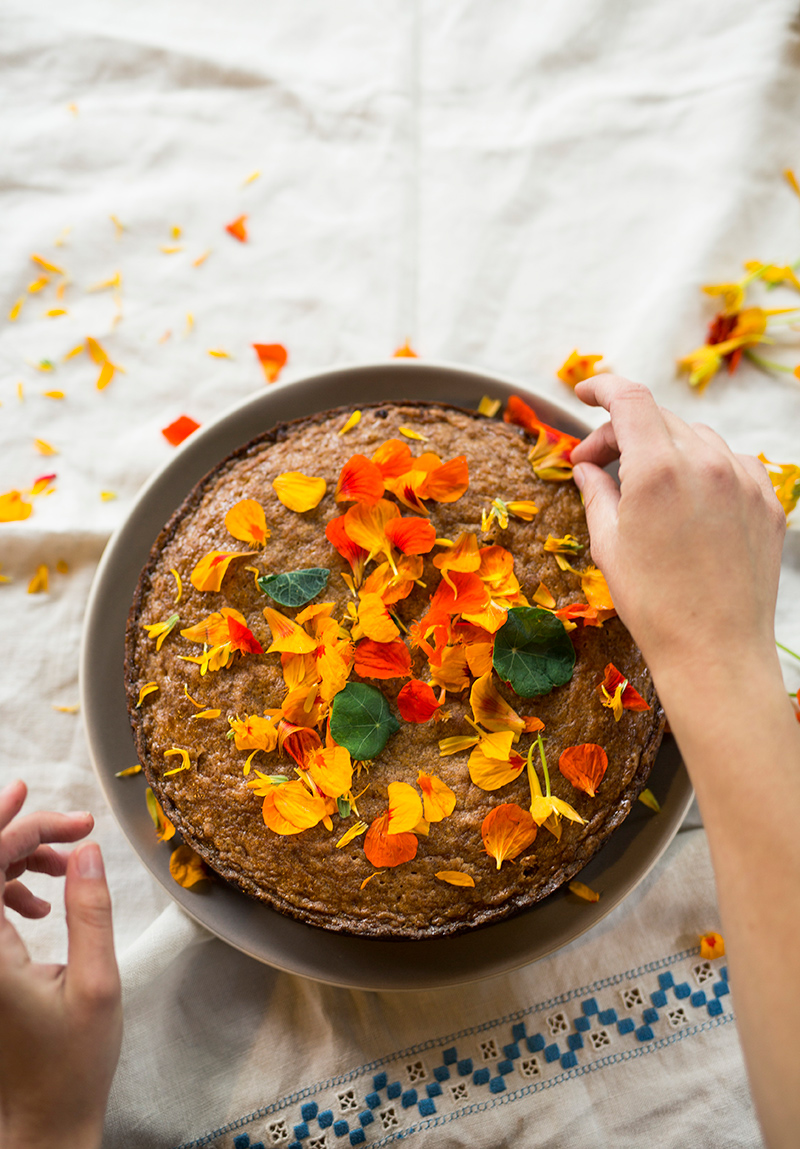 tea cup tea: LATE SUMMER SWEETNESS: PIXIE CAKE